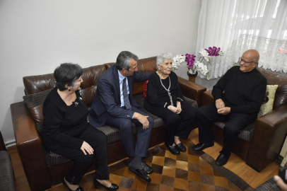 SEZER’DEN 100 YAŞINDAKİ ÇAKINOK’A ZİYARET - Batı Ekspres